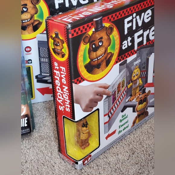 McFarlane Toys | Toys | Five Nights At Freddy Collection Lot Deluxe ...
